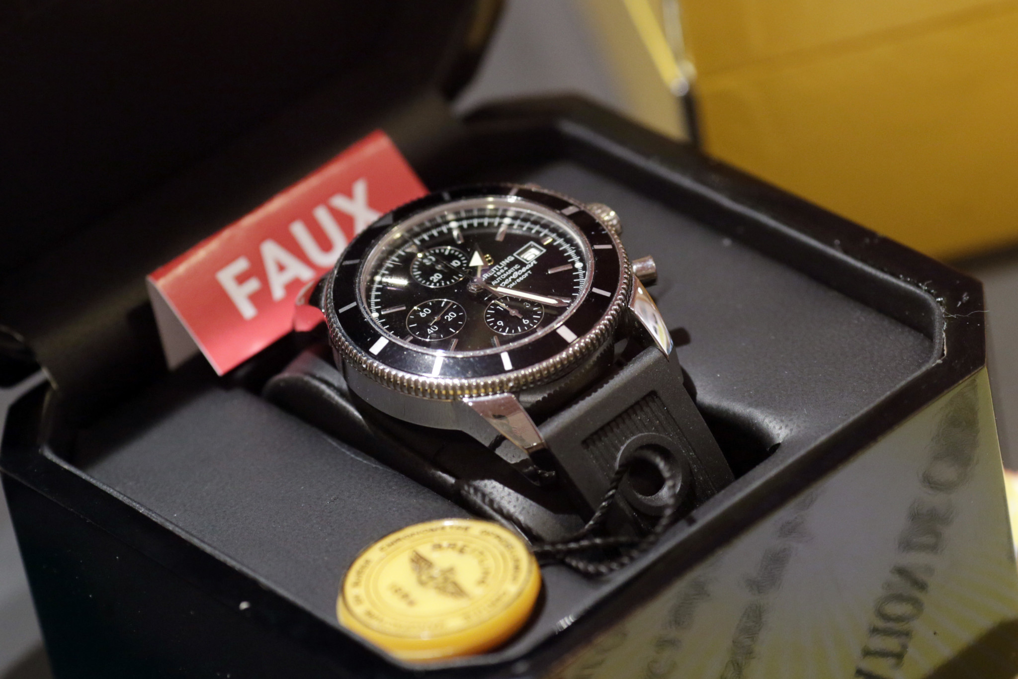 Fake Watches And Jewellery Cost 13.5% Of EU Sales
