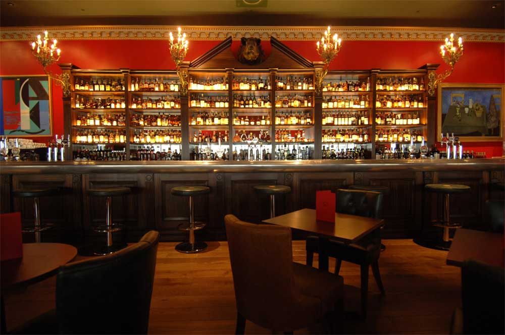 Chronext Invites Collectors To Boisdale Watch Club In Canary Wharf