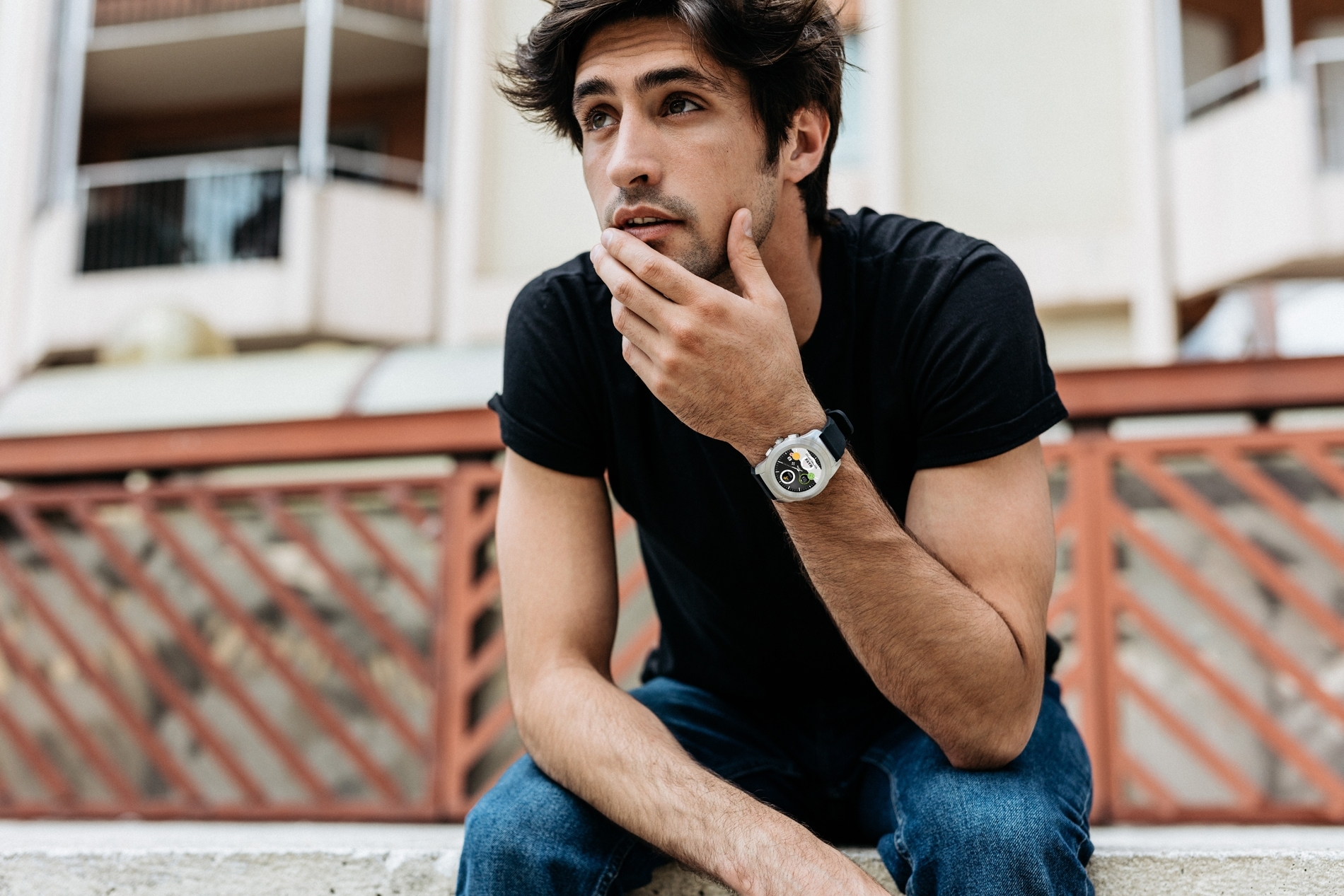 MyKronoz Reveals Its First Smartwatch With Analogue Hour And Minute Hands