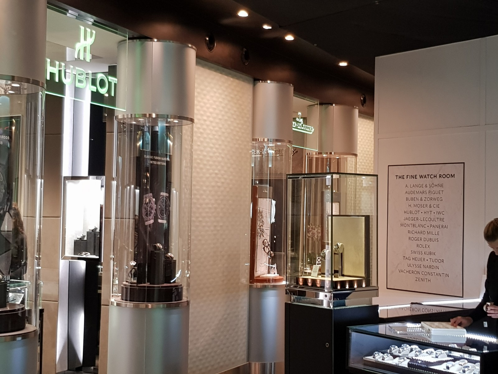 Hublot Opens Month-long Exhibition At Harrods