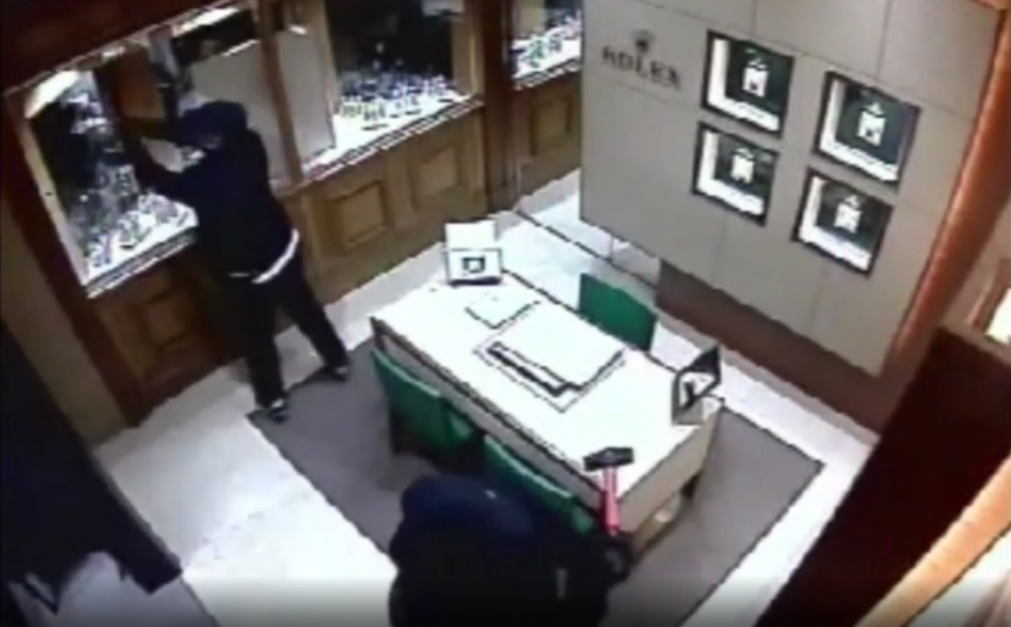 BREAKING NEWS: Armed Gang Members Behind £500,000 Rolex Raid Jailed For ...