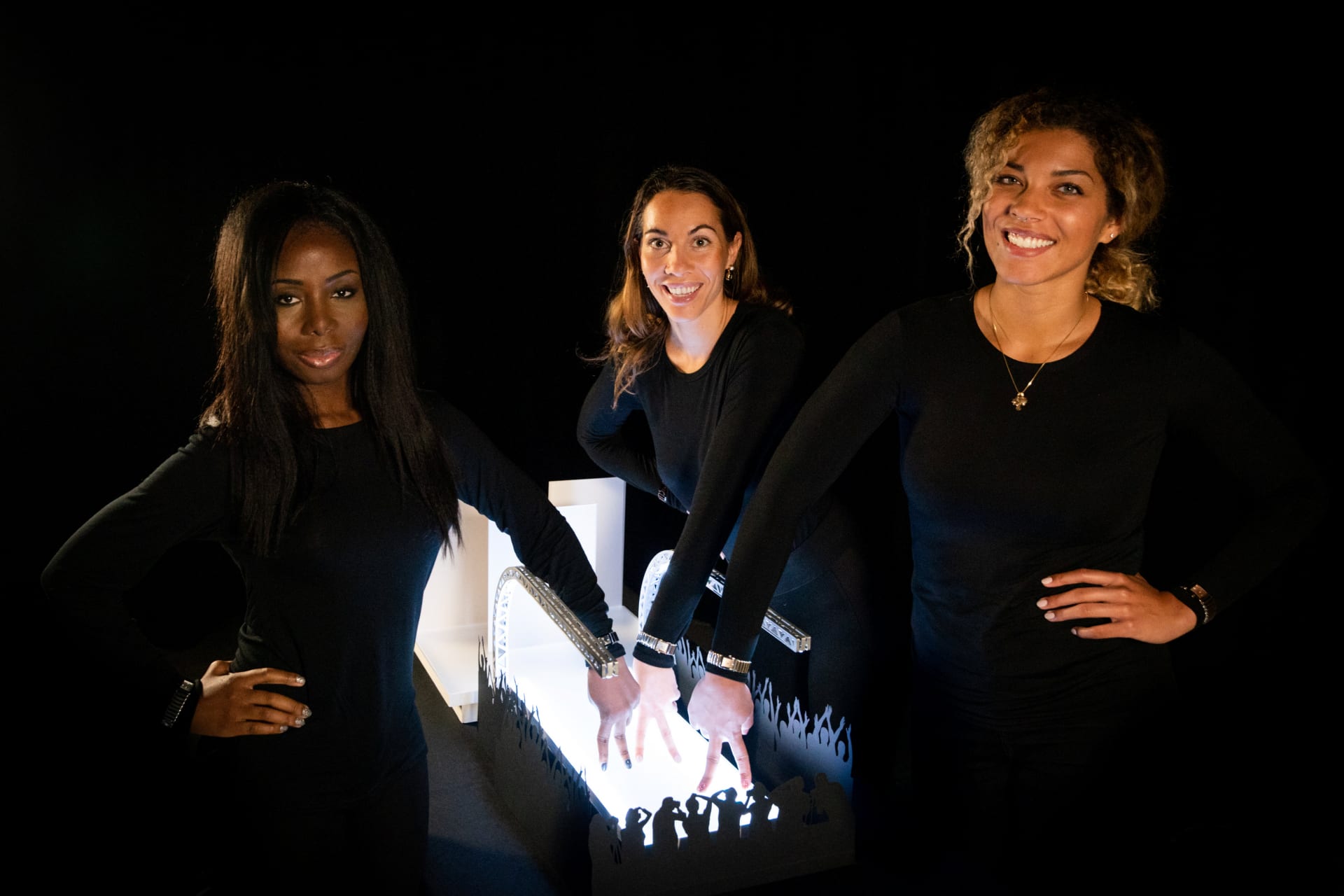 Seksy Searches For A Catwalk Hand Model Prepared To Let Their Fingers ...