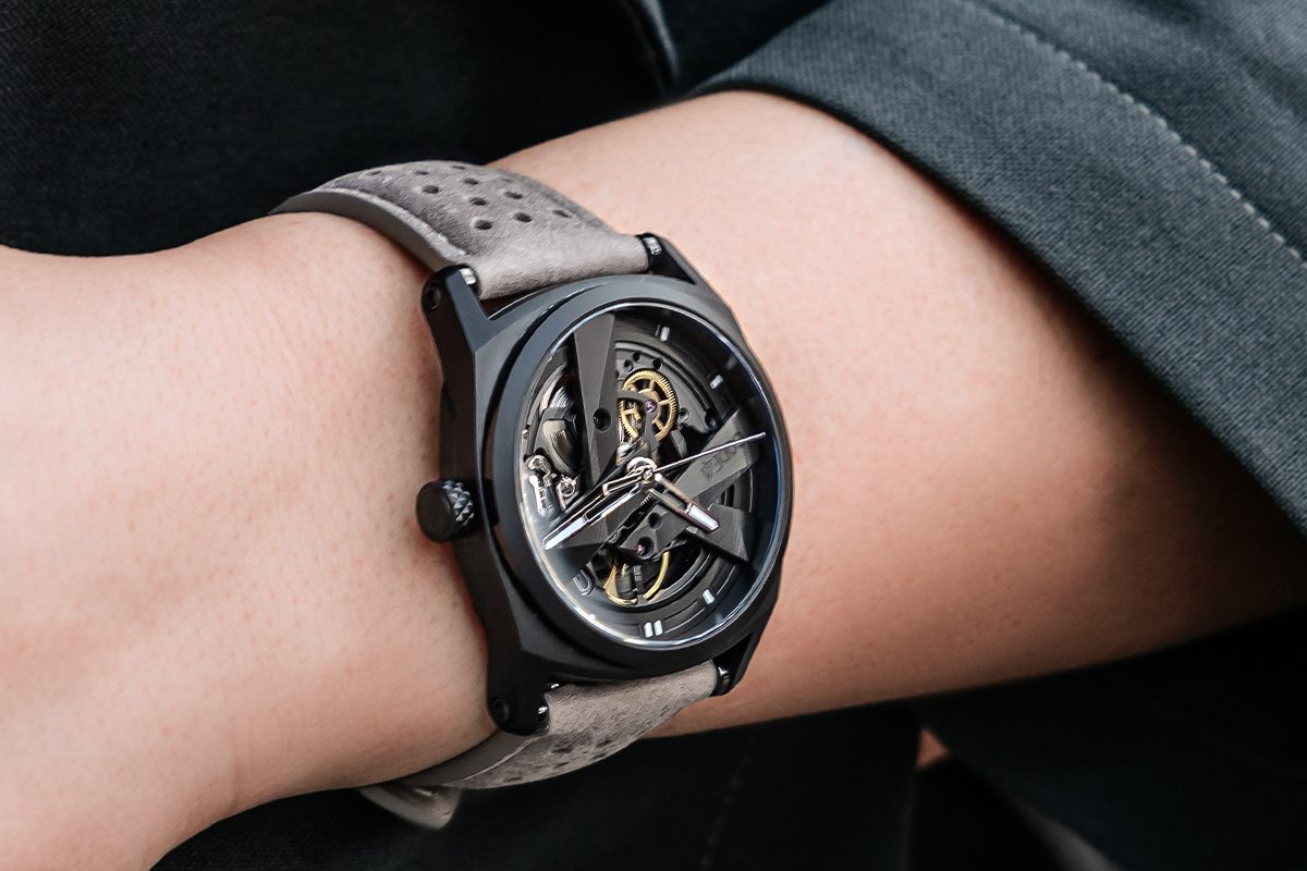Bulova Gifts Special Edition Timepieces To Grammy Winners