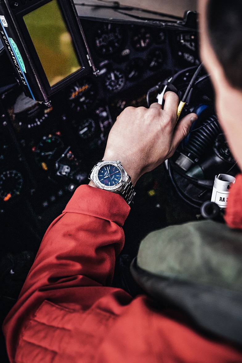 Breitling Unveils Limited Edition Avenger In Partnership With The Red ...