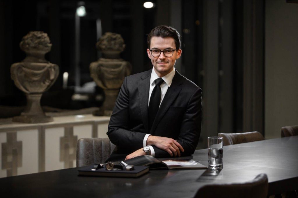 HOT 100 MEDIA & INFLUENCERS: Teddy Baldassarre — TeddyBaldassarre.com