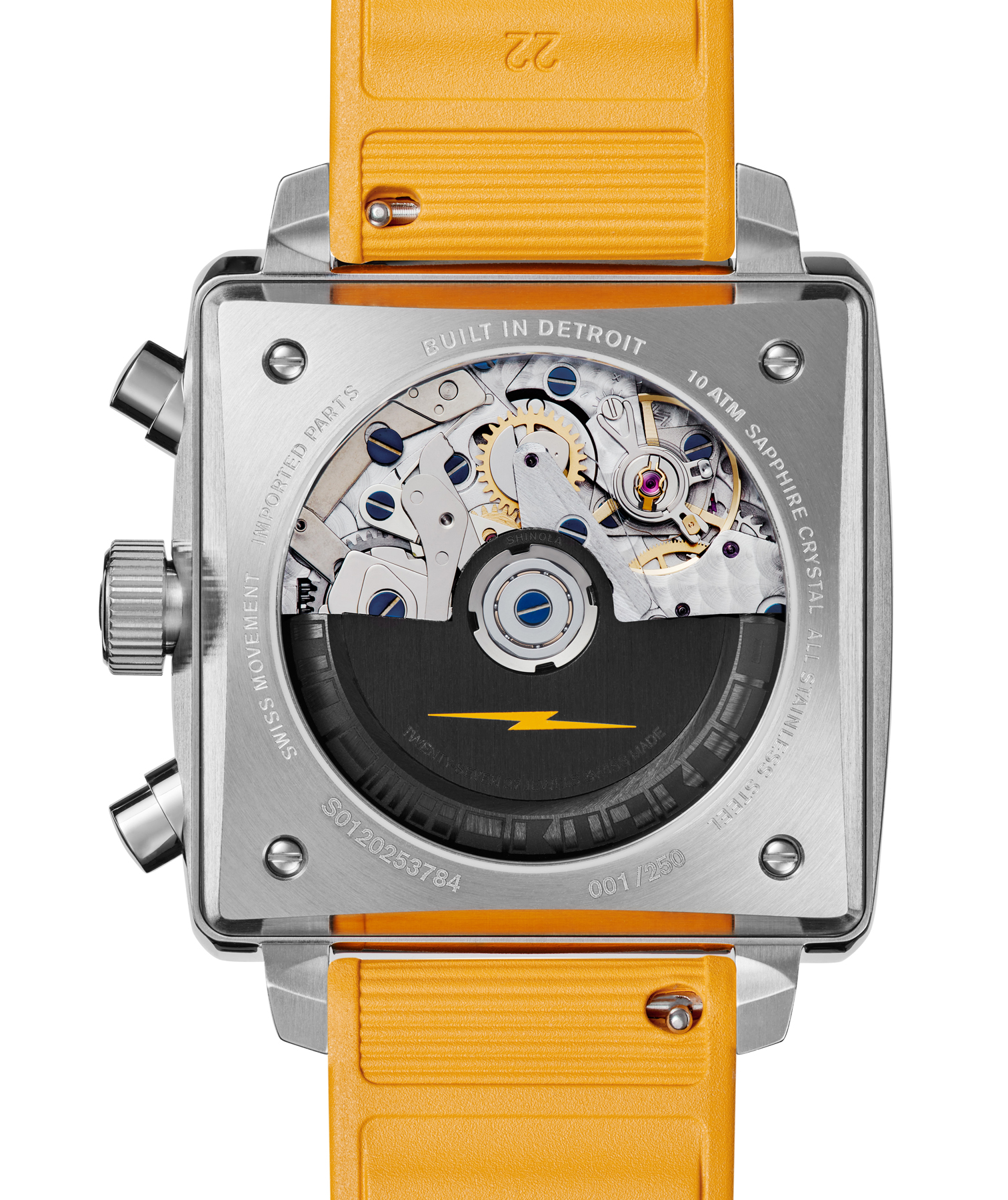 Shinola Supports Chicago's Famous Race To Mackinac Regatta