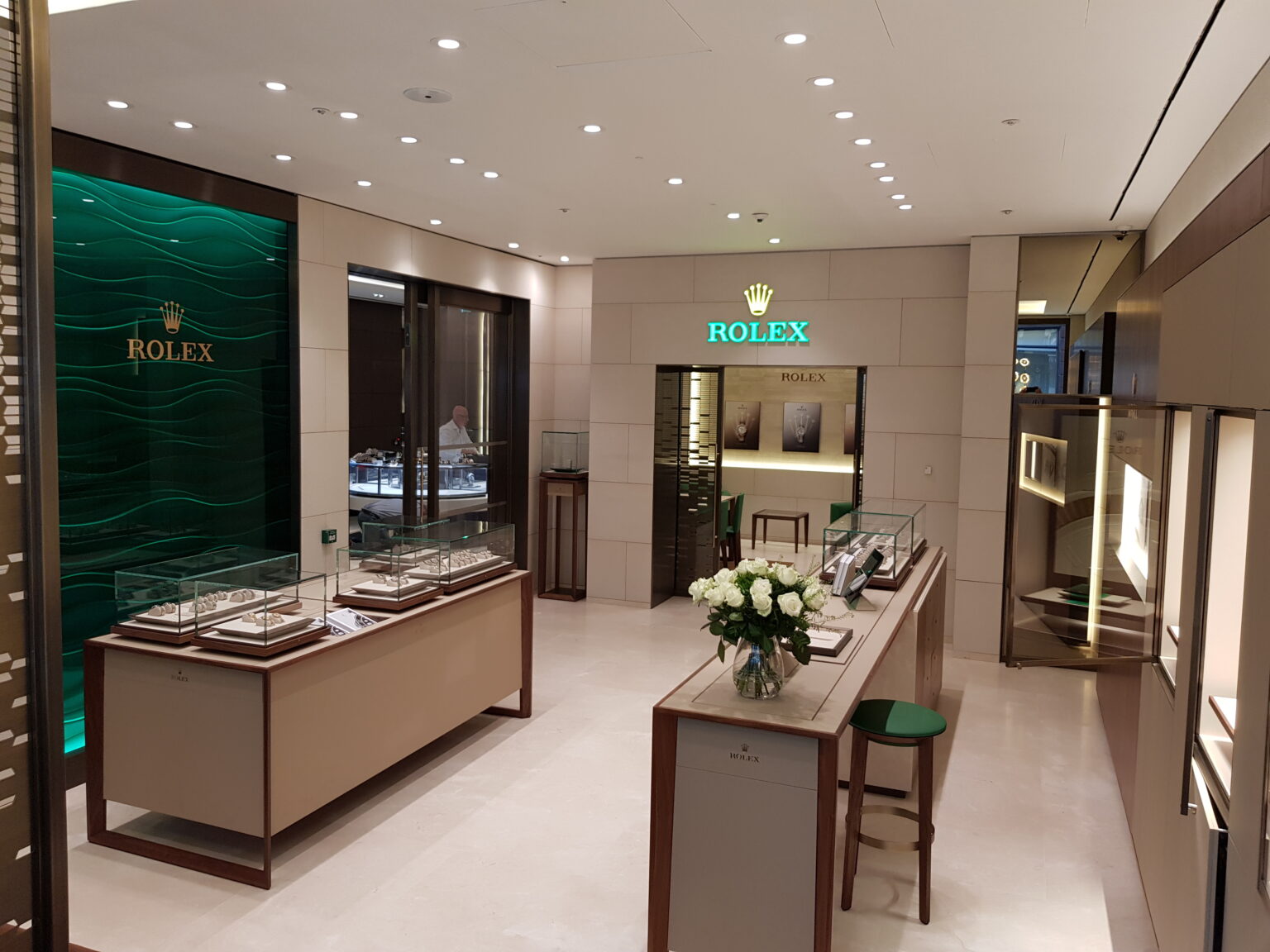 GREATEST SHOWROOMS: Watches Of Switzerland, London, UK
