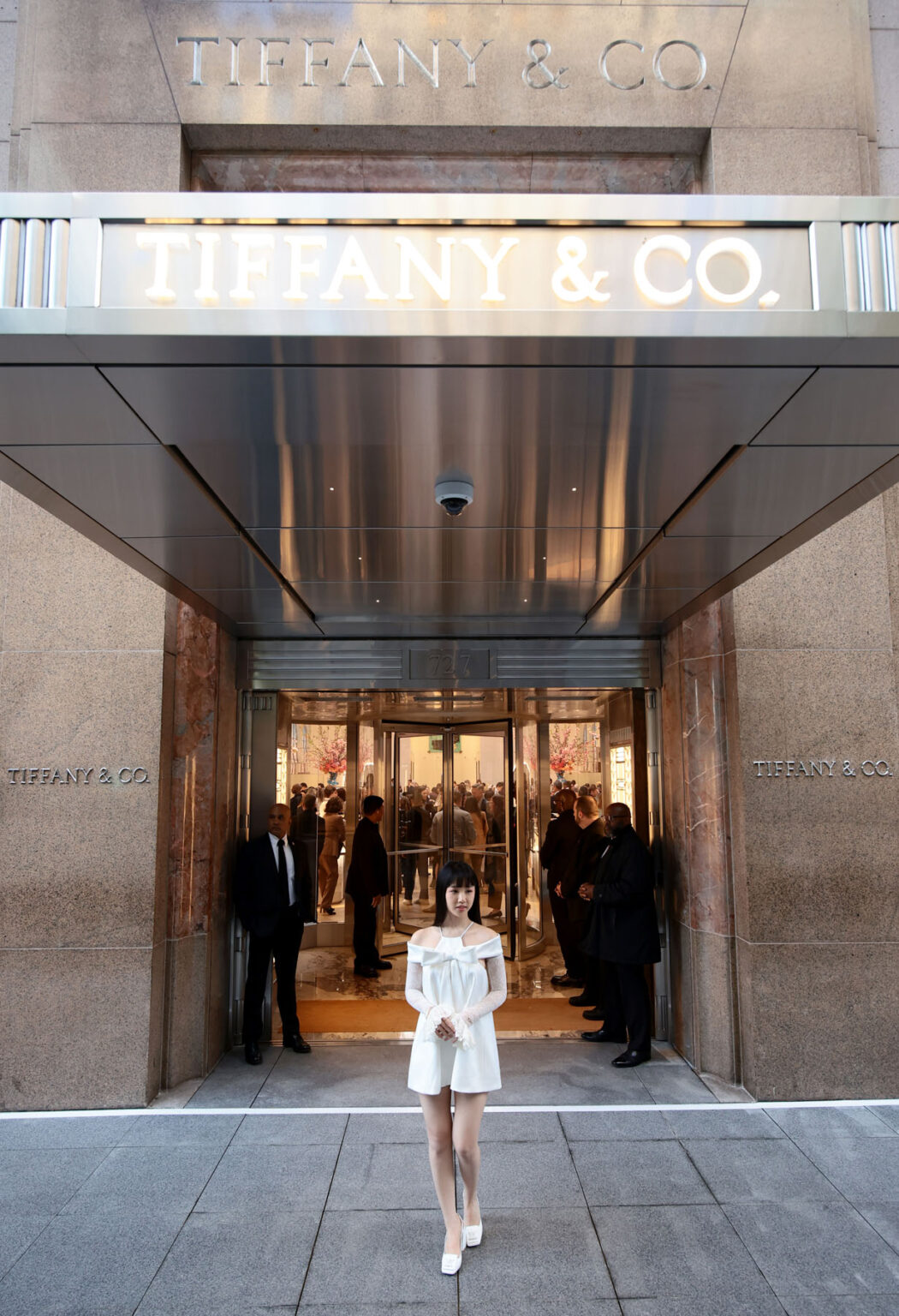 Wonder Woman Cuts The Ribbon To Reopen Tiffany's New York Flagship