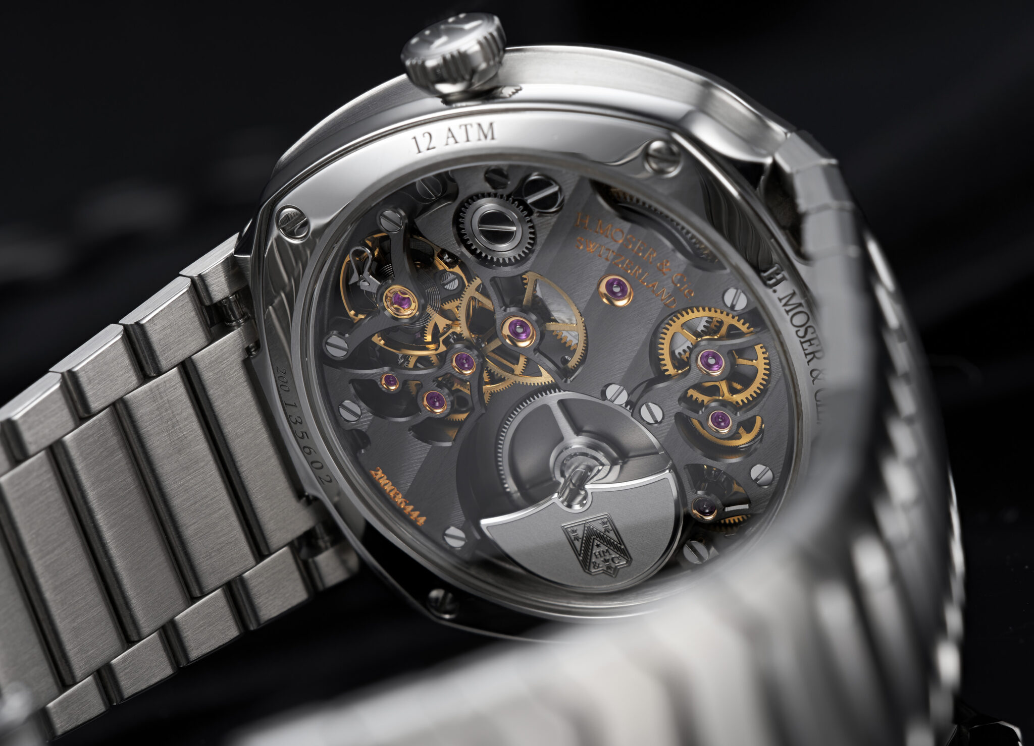 H. Moser & Cie. Creates Cut-size Micro-rotor Movement For 39mm Streamliner