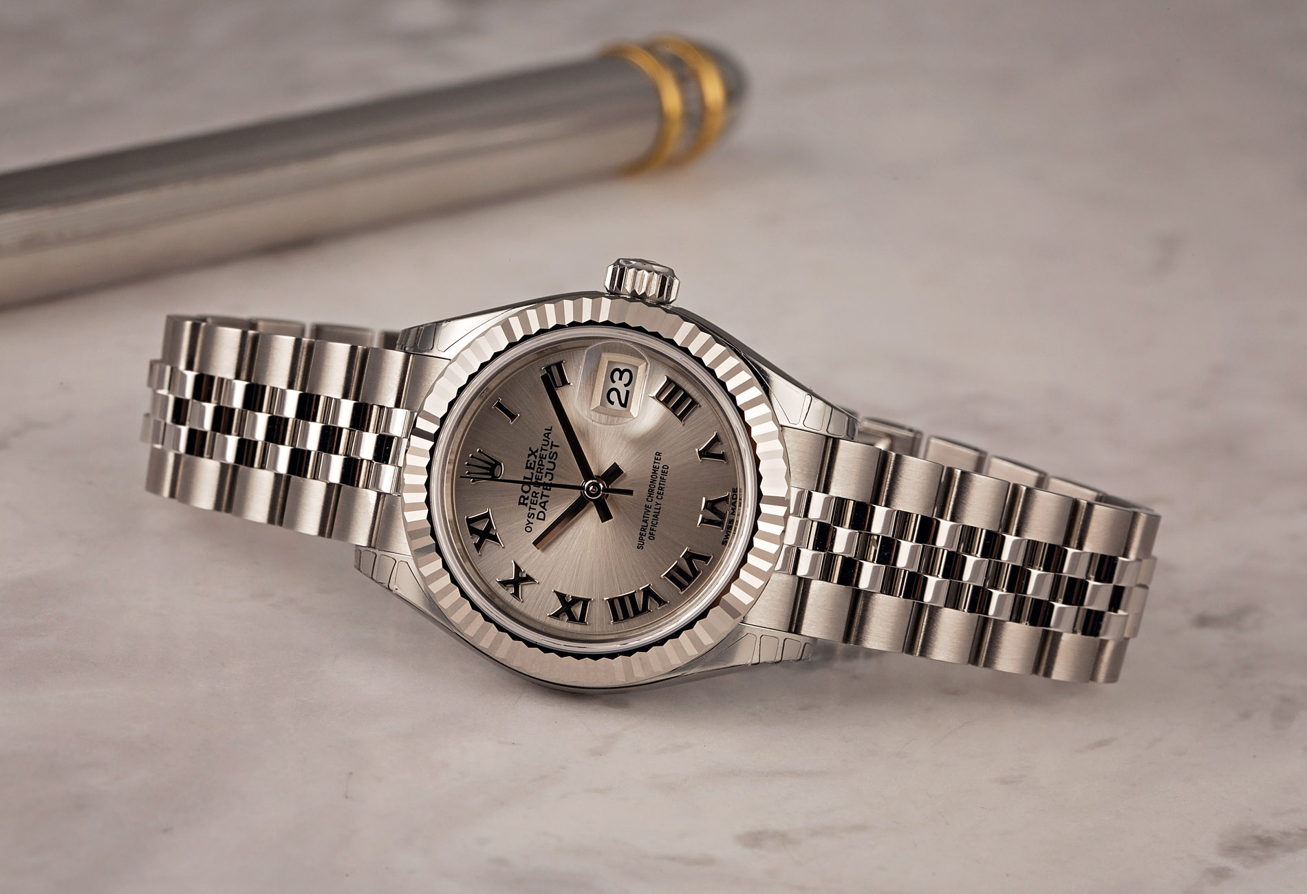How To Buy The Perfect Women's Watch As A Gift For A Loved-one
