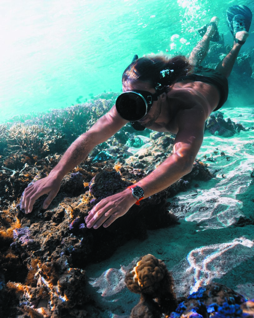 Hamilton Flashes Fresh Colours For Statement Dive Watches