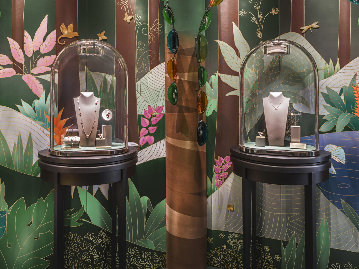 Van Cleef & Arpels Continues Boutique Building In London And New York