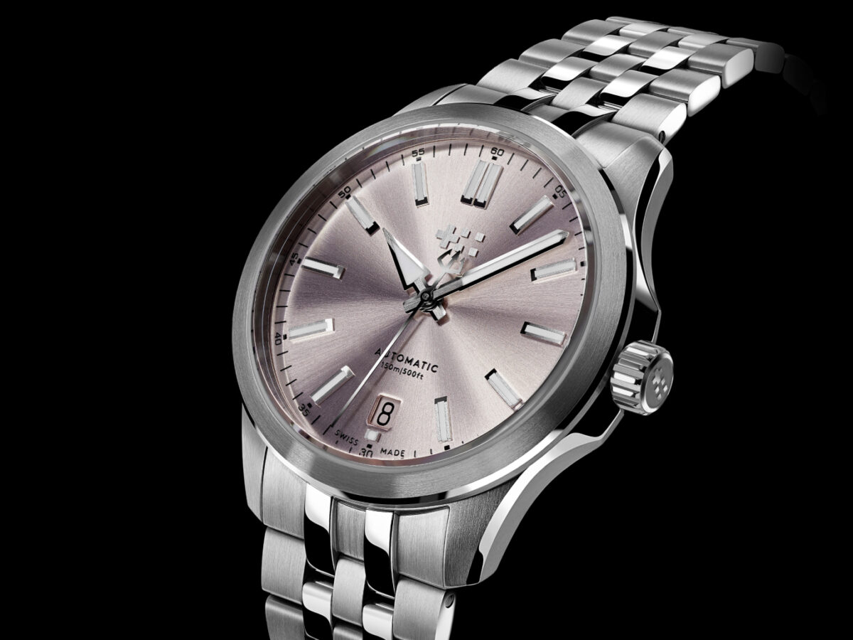 Discover The Best Pink Watches For Him Or Her This Christmas