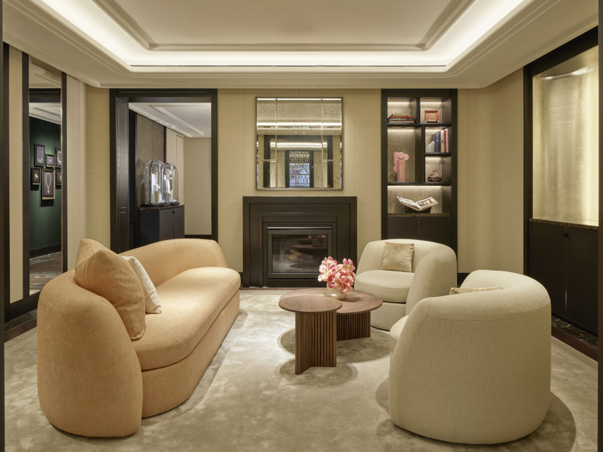 Van Cleef & Arpels Continues Boutique Building In London And New York