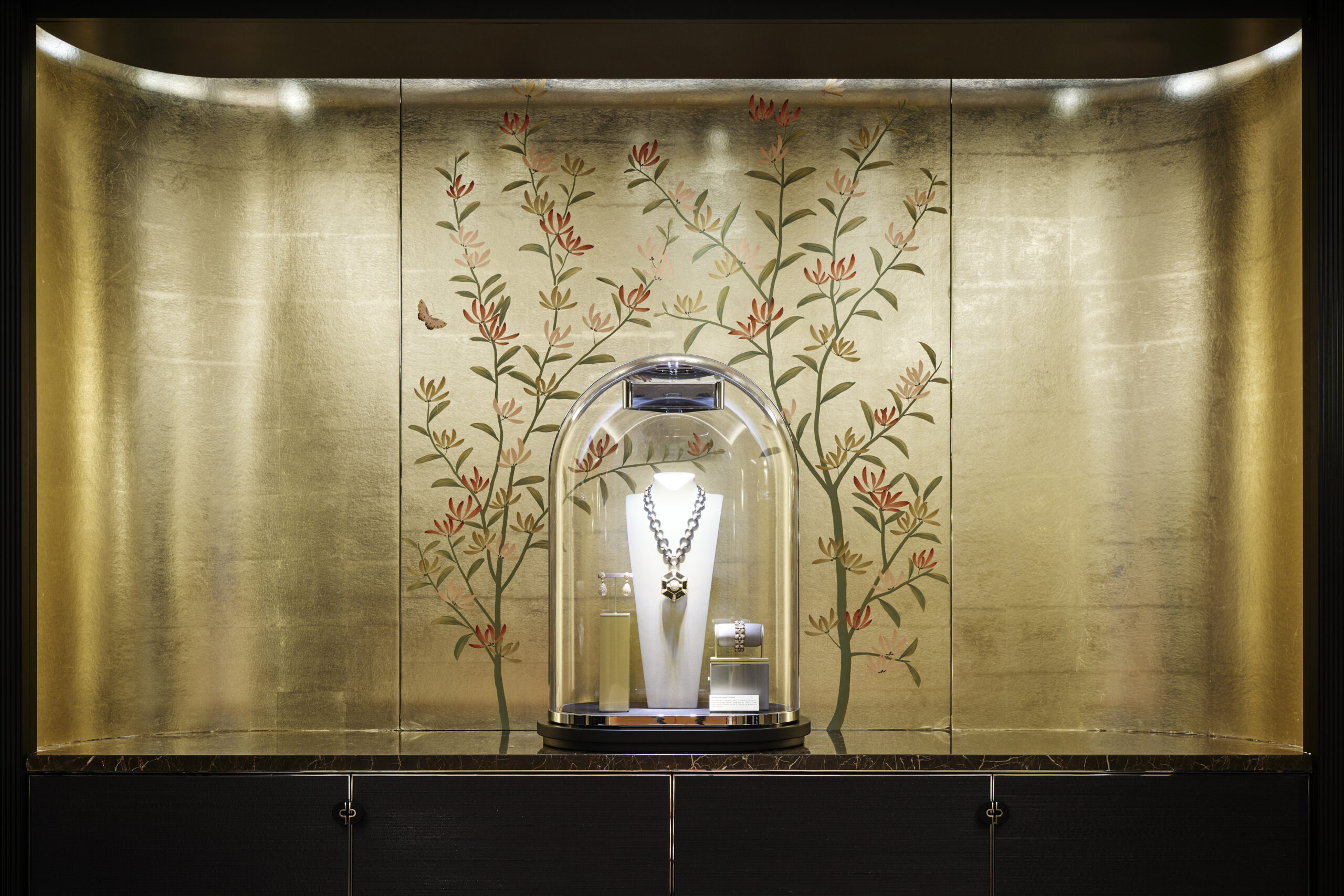 Van Cleef & Arpels Continues Boutique Building In London And New York