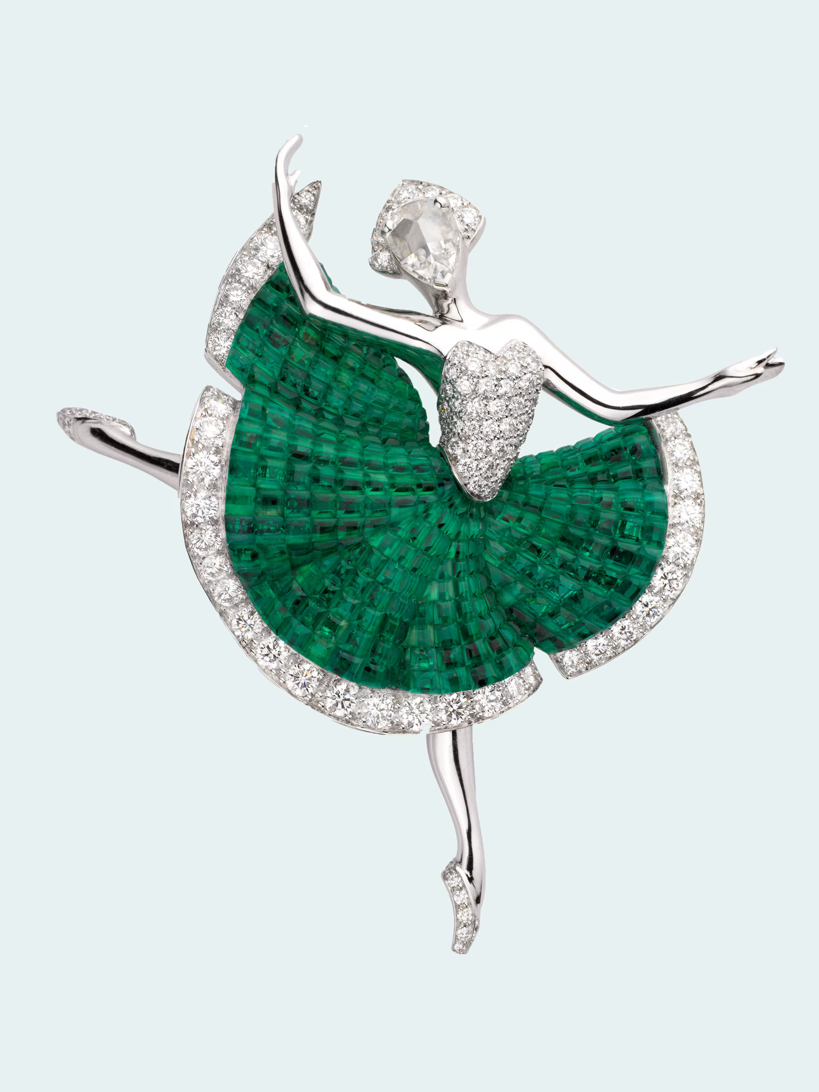 New Van Cleef & Arpels' Dance Program Celebrates Its Legacy