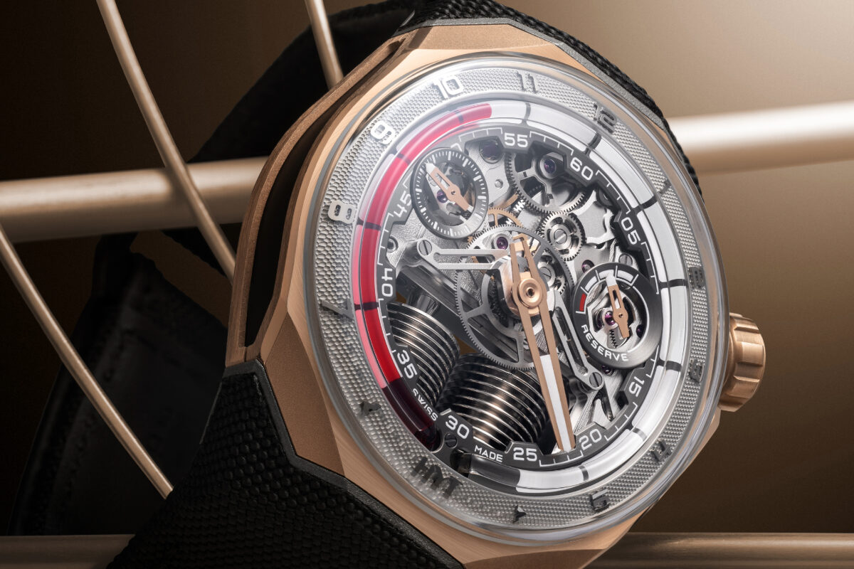HYT Watches 5N Gold Titanium Hydraulic Watch Release