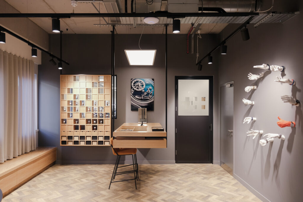 Christopher Ward Opens New Virginia Showroom