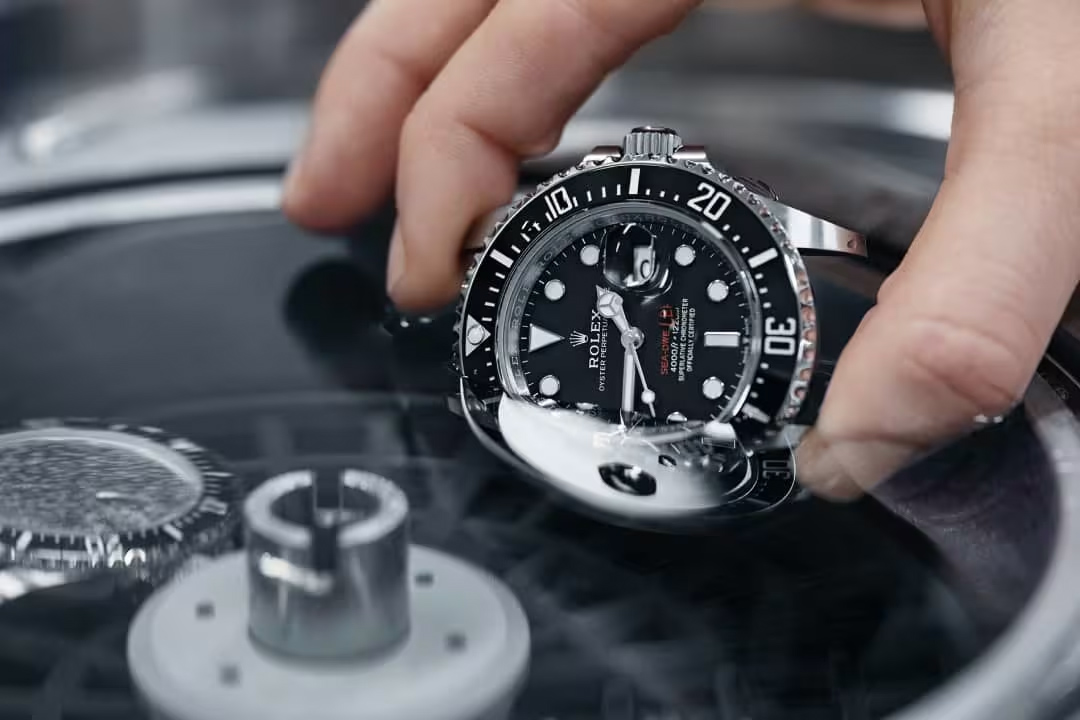 Rolex UK Sales Plateau